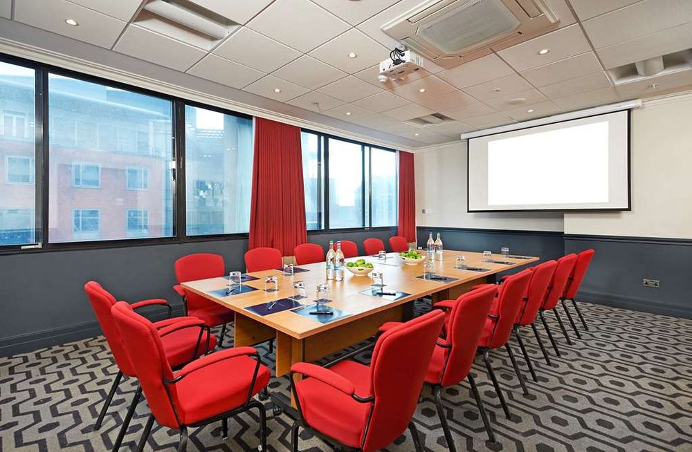 HILTON LEEDS CITY - Updated March 2025 - 147 Photos & 10 Reviews ...