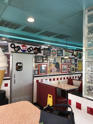 SPANGLES - Updated October 2025 - 15 Photos & 10 Reviews - 453 N ...