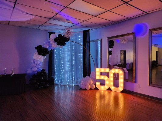 757 EVENTS - Updated January 2026 - 10 Photos - 176 S Rosemont Rd ...