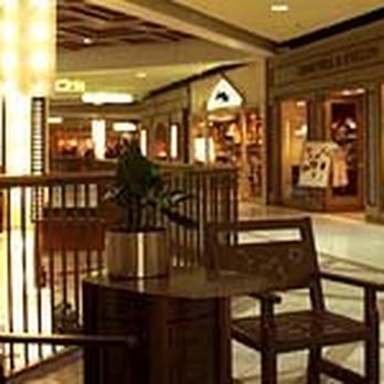 CF RIDEAU CENTRE - Updated December 2025 - 62 Photos & 87 Reviews - 50 ...