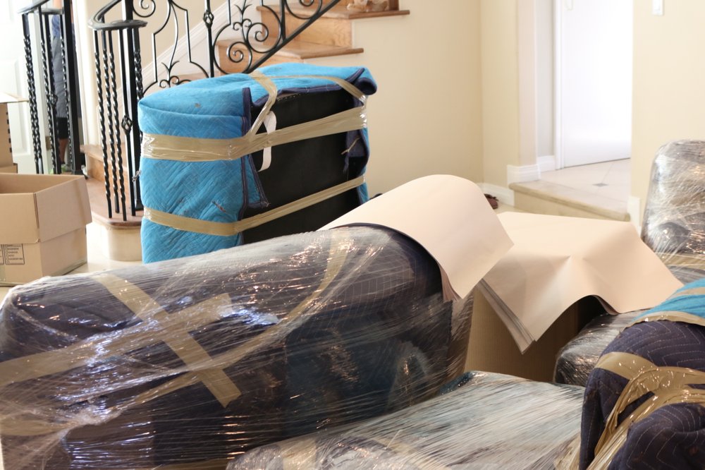 UNIVERSAL MOVING SYSTEM - Updated January 2025 - 10 Photos - 810 W ...