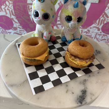 PURVÉ DONUT STOP - Updated August 2025 - 1477 Photos & 435 Reviews ...