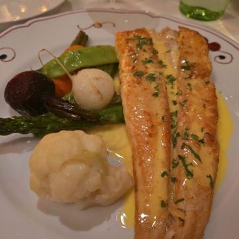 C29 - Updated October 2025 - 41 Photos & 27 Reviews - 1320 Main St, St ...