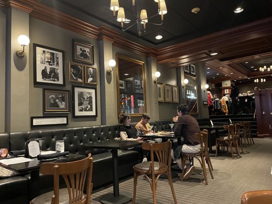 LAST HURRAH - Updated October 2025 - 317 Photos & 233 Reviews - 60 ...