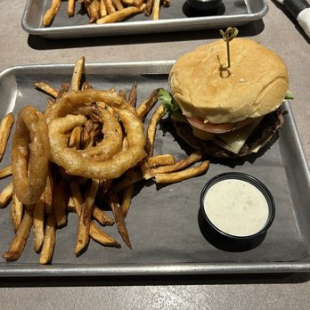 GRAZE BURGERS - Updated May 2025 - 331 Photos & 387 Reviews - 125 Bruce ...