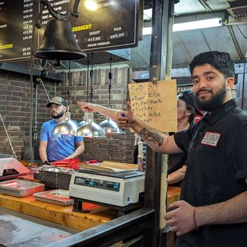 HUTCHINS BBQ - Updated June 2024 - 1800 Photos & 2366 Reviews - 1301 N ...