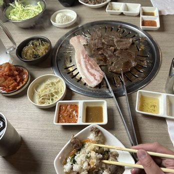 YAKINIQ - Updated December 2024 - 1299 Photos & 1714 Reviews - 1640 ...