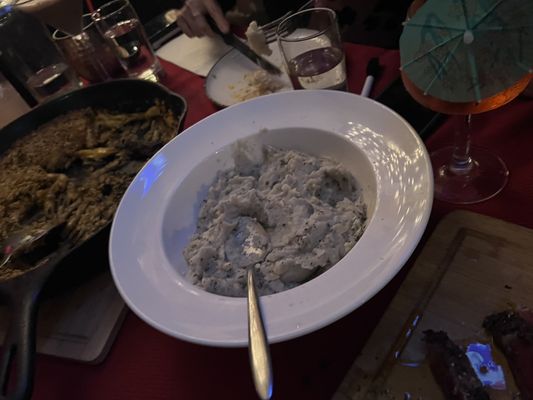 RM 212 - Updated November 2024 - 754 Photos & 440 Reviews - 690 Sacramento St, San Francisco ...