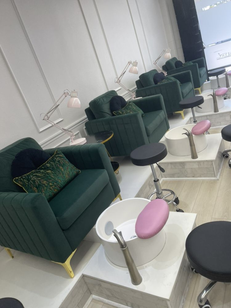 THE NAIL’ERY & CO - Updated July 2024 - 410 Photos & 338 Reviews - 1029 ...