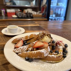 THE FRIENDLY TOAST - BEDFORD - Updated June 2025 - 304 Photos & 539 ...