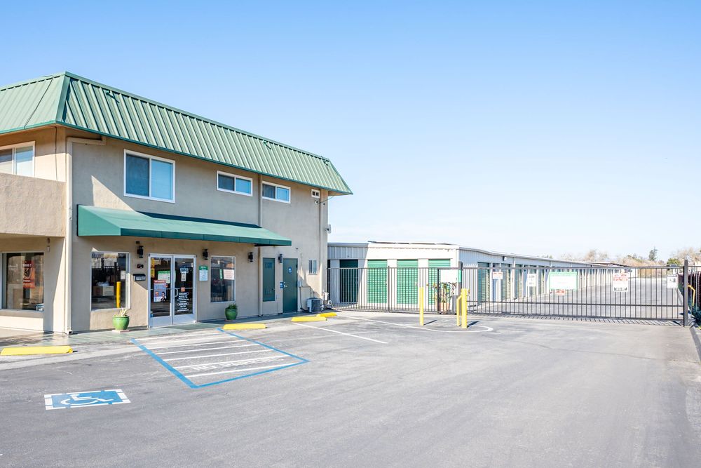 MINI MAX SELF STORAGE - Updated June 2026 - 15 Photos & 32 Reviews ...