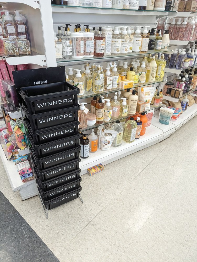 WINNERS - Updated July 2024 - 39 Photos - 45 Red Maple Road, Richmond ...