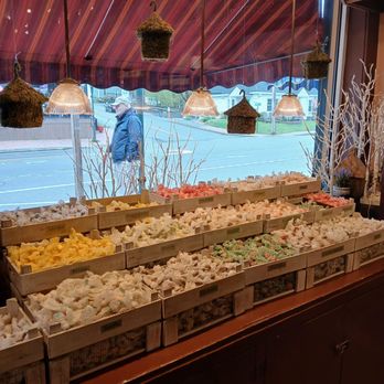 HARBOR CANDY SHOP - Updated December 2025 - 146 Photos & 104 Reviews ...