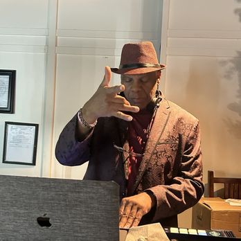 QUOTES WILLOWBROOK - Updated May 2024 - 414 Photos & 264 Reviews - 8002 ...