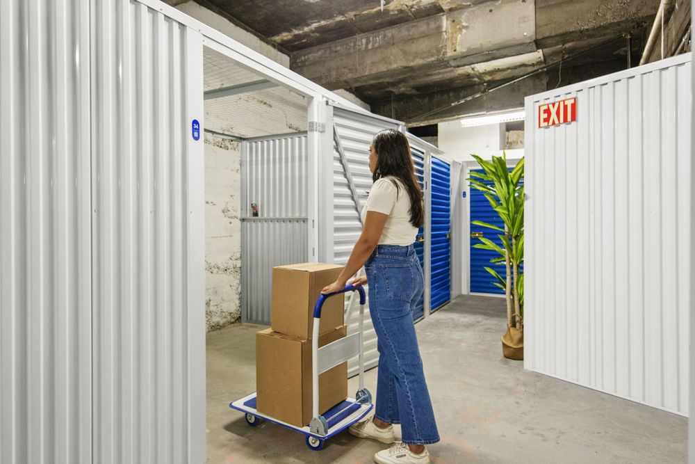 STUF STORAGE - DOWNTOWN SEATTLE - 12 Photos - 401 Union St, Seattle ...