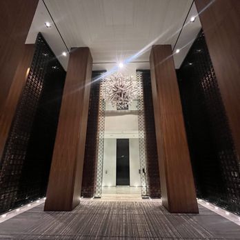 D BAR - Updated January 2026 - 132 Photos & 105 Reviews - 60 Yorkville ...