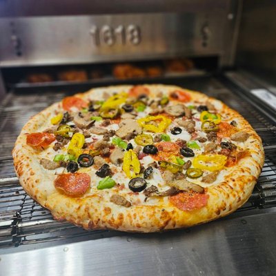 PAK-A-SAK - Updated December 2025 - 35 Photos - 5900 Hollywood Rd ...