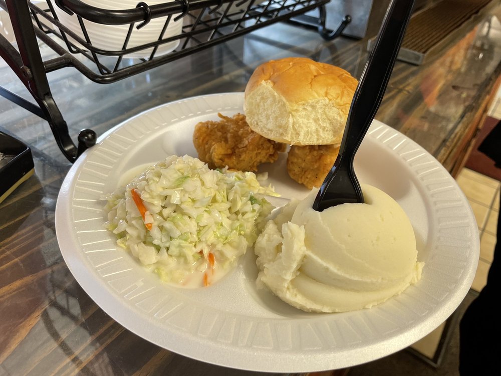 CHARLIE’S CHICKEN & BARBECUE - Updated January 2026 - 15 Photos & 25 ...