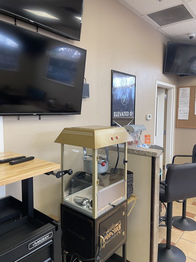 SKYRIDGE TAVERN - Updated September 2025 - 12 Photos - 100 Jenkins ...