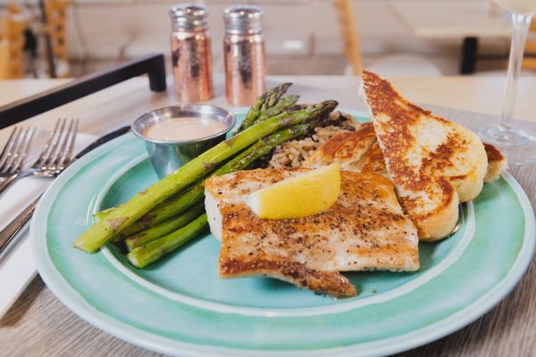 COSMOS BAR & GRILL - Updated December 2025 - 42 Photos & 19 Reviews ...