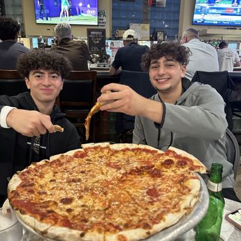 CONTE’S PIZZA AND BAR - Updated January 2025 - 174 Photos & 392 Reviews ...