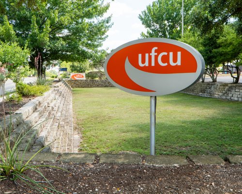UFCU - Updated September 2025 - 27 Photos & 101 Reviews - 3305 Steck ...