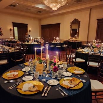 CHAMPAIGN COUNTRY CLUB - Updated July 2025 - 32 Photos - 1211 S ...