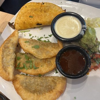 918 MAPLES TACOS & CANTINA - Updated October 2024 - 148 Photos & 151 ...