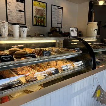 BREWJA COFFEE - Updated July 2024 - 496 Photos & 321 Reviews - 1432 Via ...