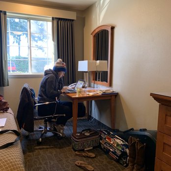 REDMOND INN - Updated October 2025 - 70 Photos & 75 Reviews - 17601 ...