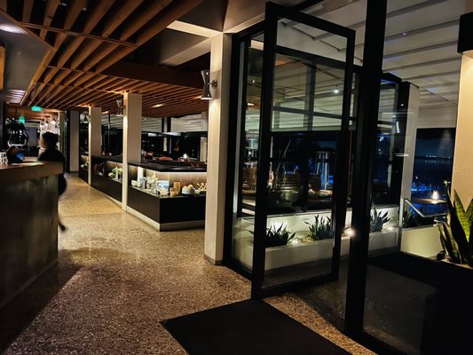 SHORE - Updated July 2025 - 725 Photos & 435 Reviews - 800 Broadway St ...