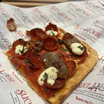 SLICE HOUSE BY TONY GEMIGNANI - Updated July 2025 - 332 Photos & 271 ...