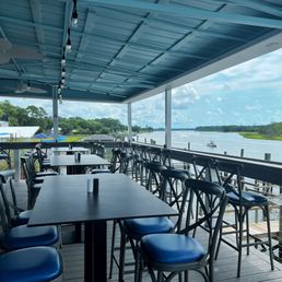 MAKOS MARINA BAR & GRILL - Updated May 2025 - 41 Photos & 33 Reviews ...