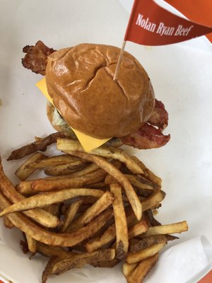 THE GREASE MONKEY - 209 Photos & 386 Reviews - 200 N Mesquite St ...