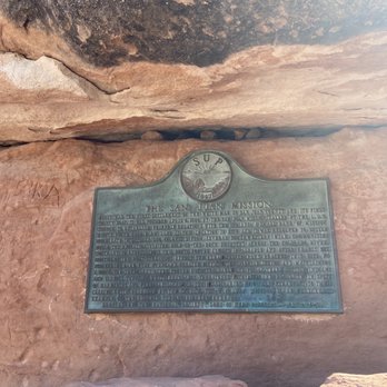 TWIN ROCKS CAFE - Updated October 2024 - 275 Photos & 251 Reviews - 913 ...