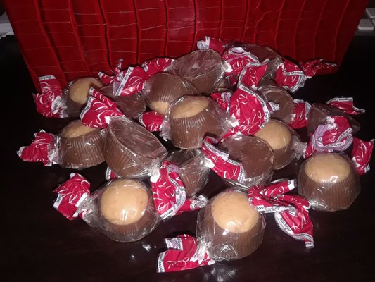 WAGGONER CHOCOLATES - Updated January 2026 - 22 Reviews - 1281 S Main ...