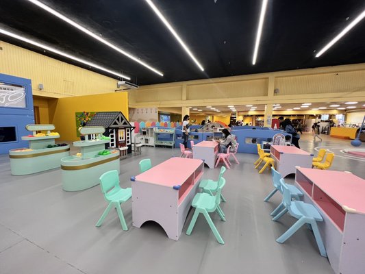 KEIKI KINGDOM - 142 Photos & 52 Reviews - 1460 S Beretania St, Urban ...