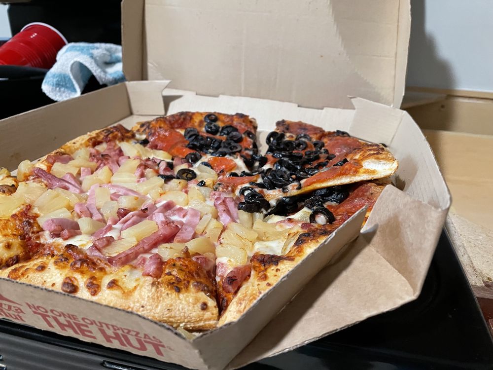 PIZZA HUT - Updated July 2025 - 20 Photos & 42 Reviews - 2771 Monument ...