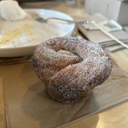 TWO BEES CAFE AND PATISSERIE - Updated July 2025 - 47 Photos & 31 ...