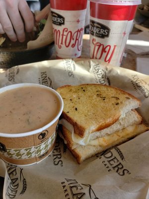 KNEADERS BAKERY & CAFE - 79 Photos & 136 Reviews - 742 E Fort Union ...