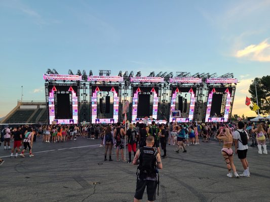 NOS EVENTS - 122 Reviews & 552 Photos - 689 S E St, San Bernardino ...