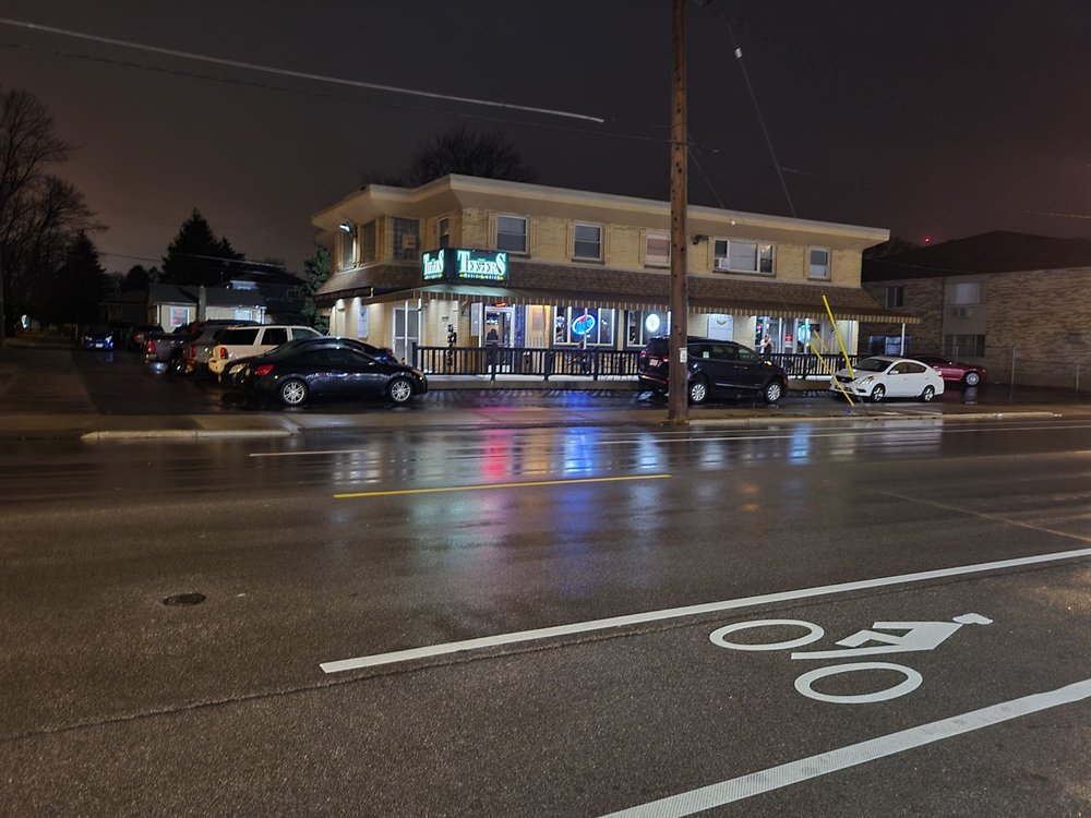 TEEZERS - Updated October 2025 - 10 Reviews - 1936 Lathrop Ave, Racine ...