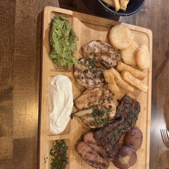 LA RUANA - Updated August 2024 - 28 Photos & 22 Reviews - 4015 Holcomb ...