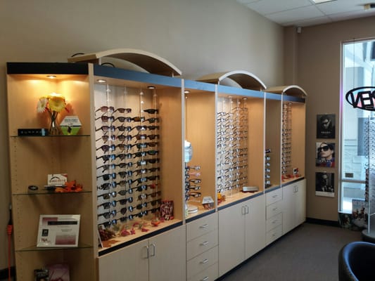 CRYSTAL VIEW OPTOMETRY - Updated December 2025 - 26 Photos & 84 Reviews ...