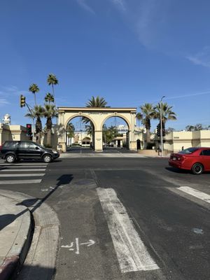 PARAMOUNT PICTURES STUDIOS - Updated October 2025 - 683 Photos & 84 ...