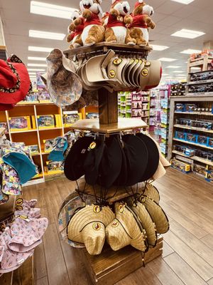 BUC EE’S - Updated December 2025 - 467 Photos & 183 Reviews - 2328 ...