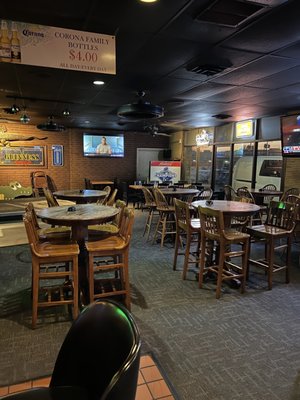 GATOR EIGHT BAR & GRILL - Updated October 2025 - 13 Photos & 27 Reviews ...