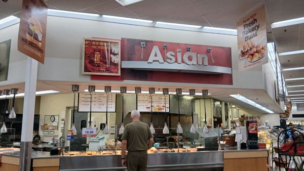 HY-VEE - Updated January 2026 - 38 Photos & 32 Reviews - 1315 6th St NW ...