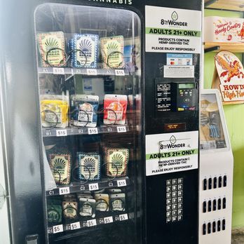 8TH WONDER BREWERY - Updated December 2025 - 1025 Photos & 494 Reviews ...