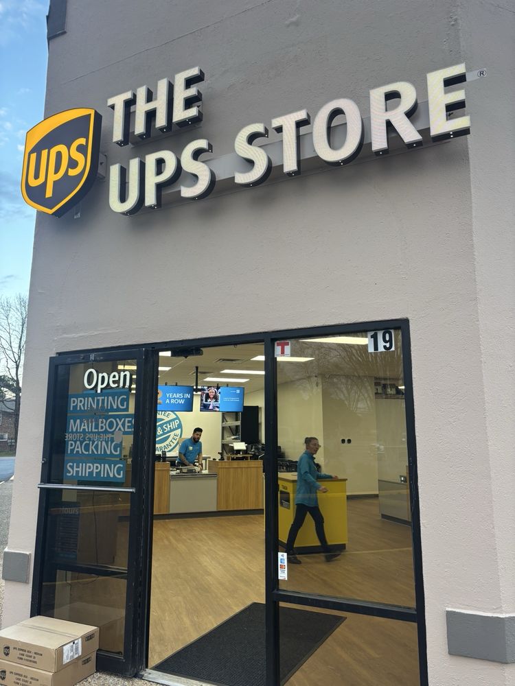 UPS STORE #8046 - Updated March 2025 - 565 Cedar Rd, Chesapeake ...